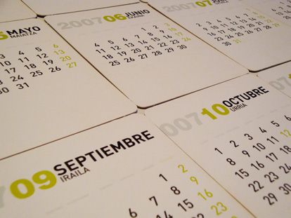 32 ejemplos de diseños de calendarios impresos