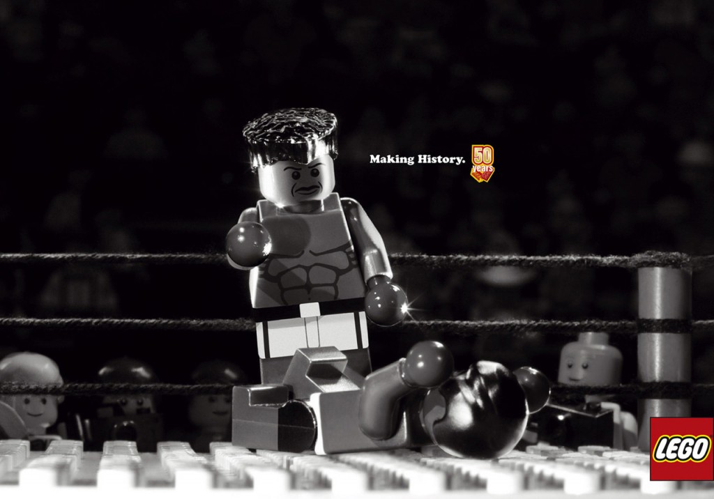 Publicidad de LEGO: 50 años haciendo historia