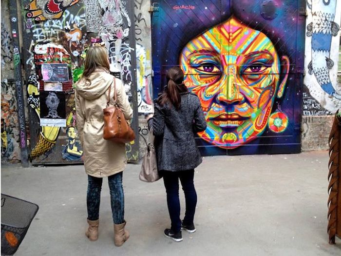 Arte urbano por Guache de Colombia - Frogx Three