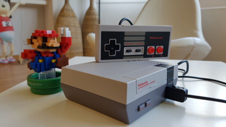 Primer comercial oficial de la Nintendo Classic Edition - Frogx Three